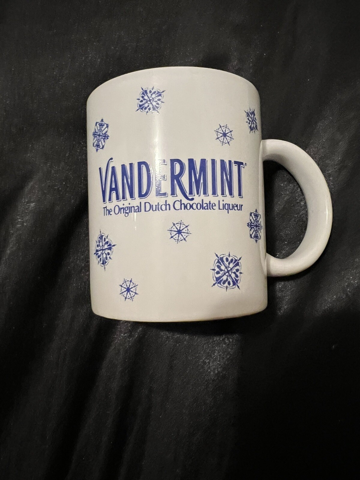 Vandermint Dutch Chocolate Liqueur Coffee Mugs Snowflake Holidays ...