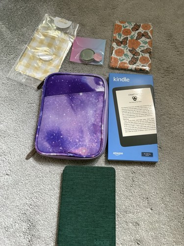 Amazon Kindle 11th Generation Denim Blue E-reader And Accessory Bundle ...