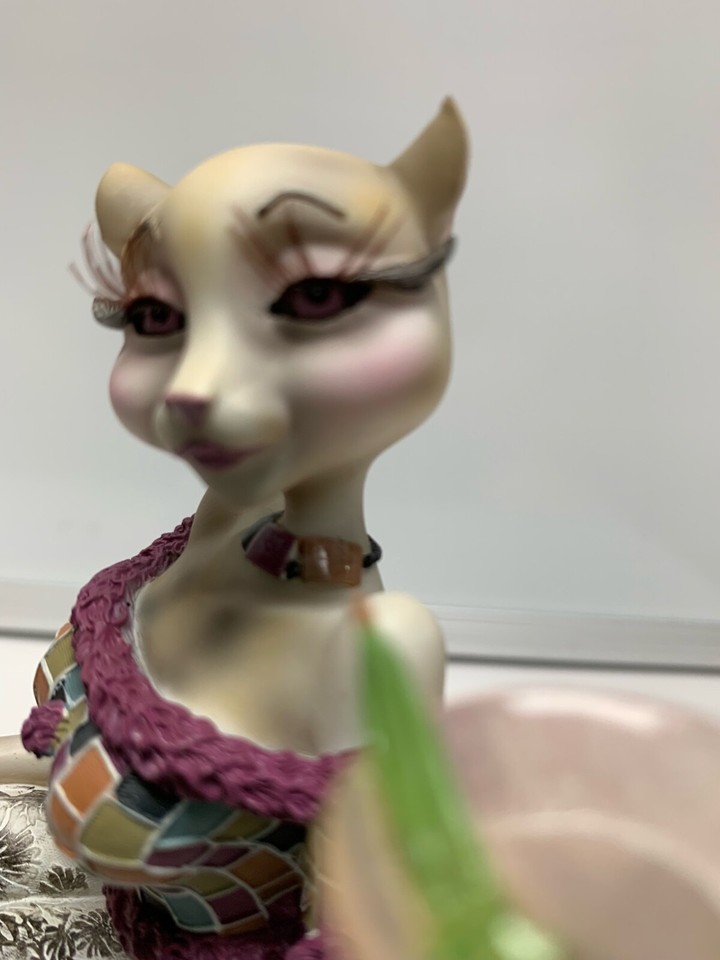 Margaret Le Van Alley cats LV30-FE2 small spot on shoulder Lushus New ...