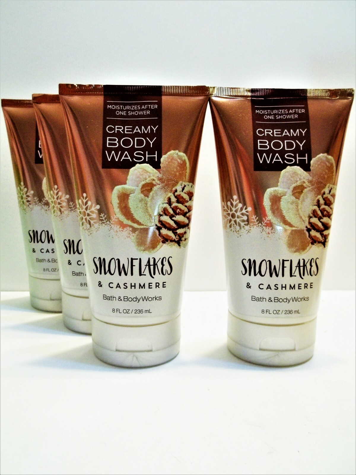 Bath Body Works SNOWFLAKES & CASHMERE Creamy Body Wash, 8 fl. oz/236 mL ...