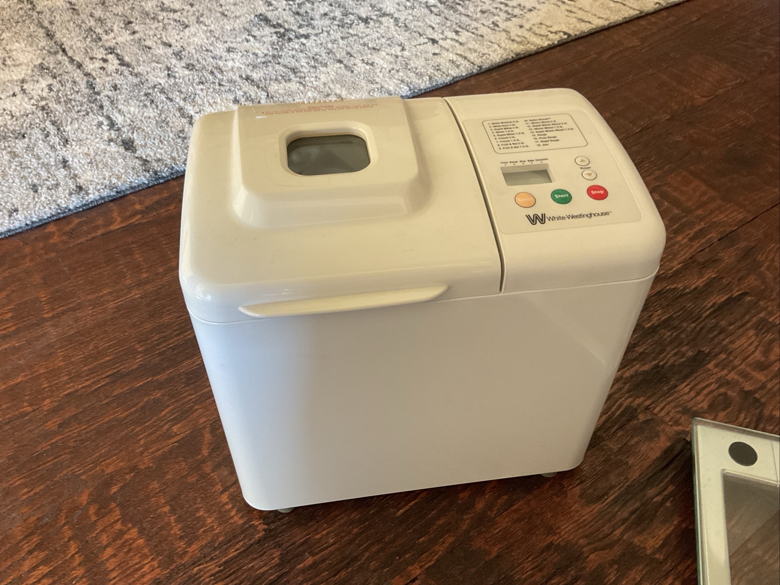 WHITE WESTINGHOUSE FRESH BAKE AUTOMATIC BREAD MAKER 1-1/2 LB WHITE ...