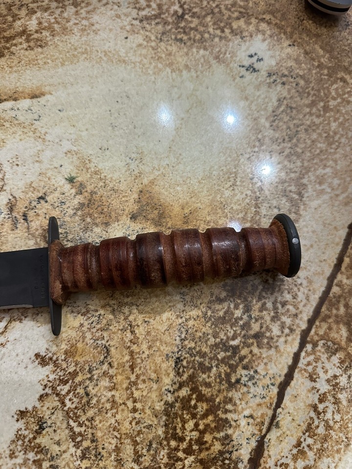 Case XX Kabar U.S. Marine Corps Military Knife with Sheath in Box 2001 ...