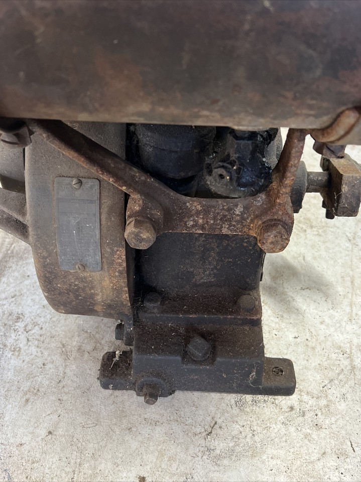 Vintage Model A Briggs & Stratton Antique Hit And Miss Gas Engine | eBay