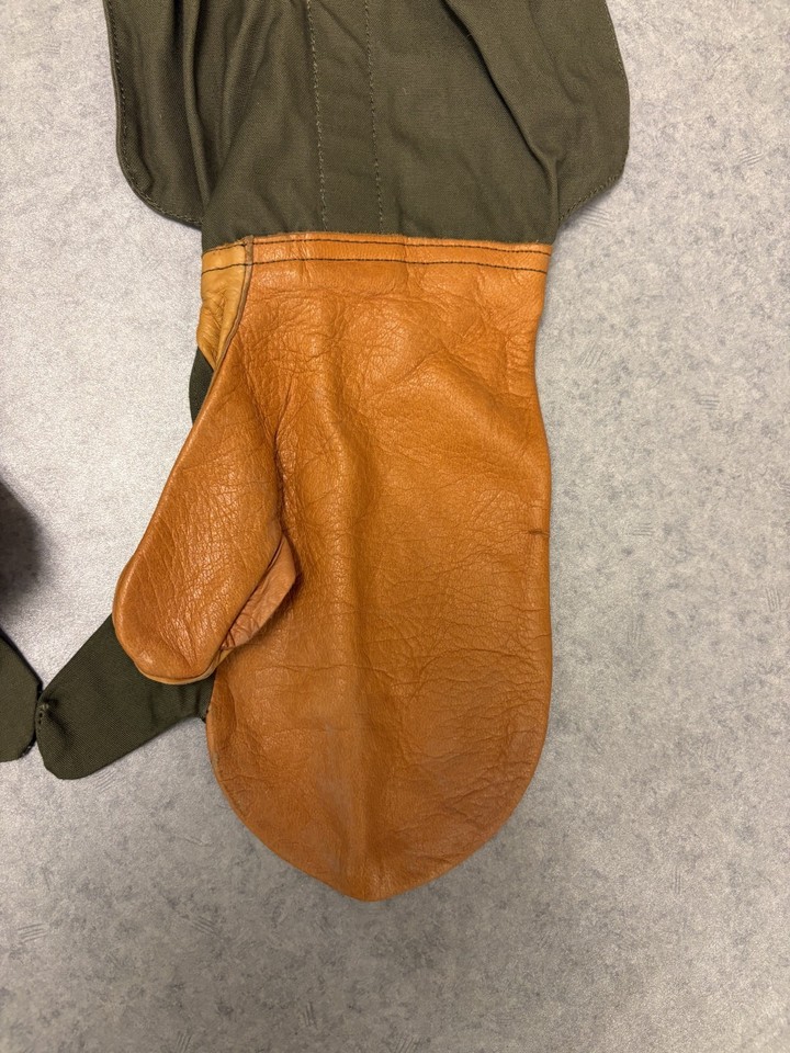 US Military Cold Weather M-1965 Trigger Finger Mitten Shells New old ...