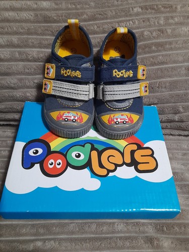 Podlers boys shoes/trainers navy size UK 4 fire engine, hook and loop ...