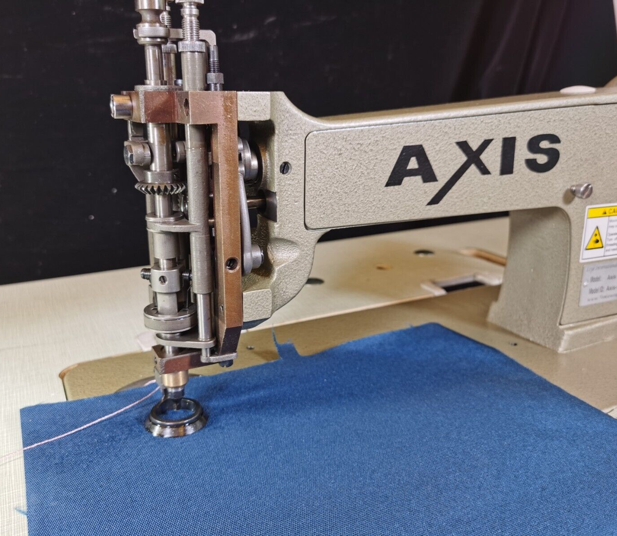 Chain Stitch Embroidery Machine Chain Stitch Sewing Application Jeans