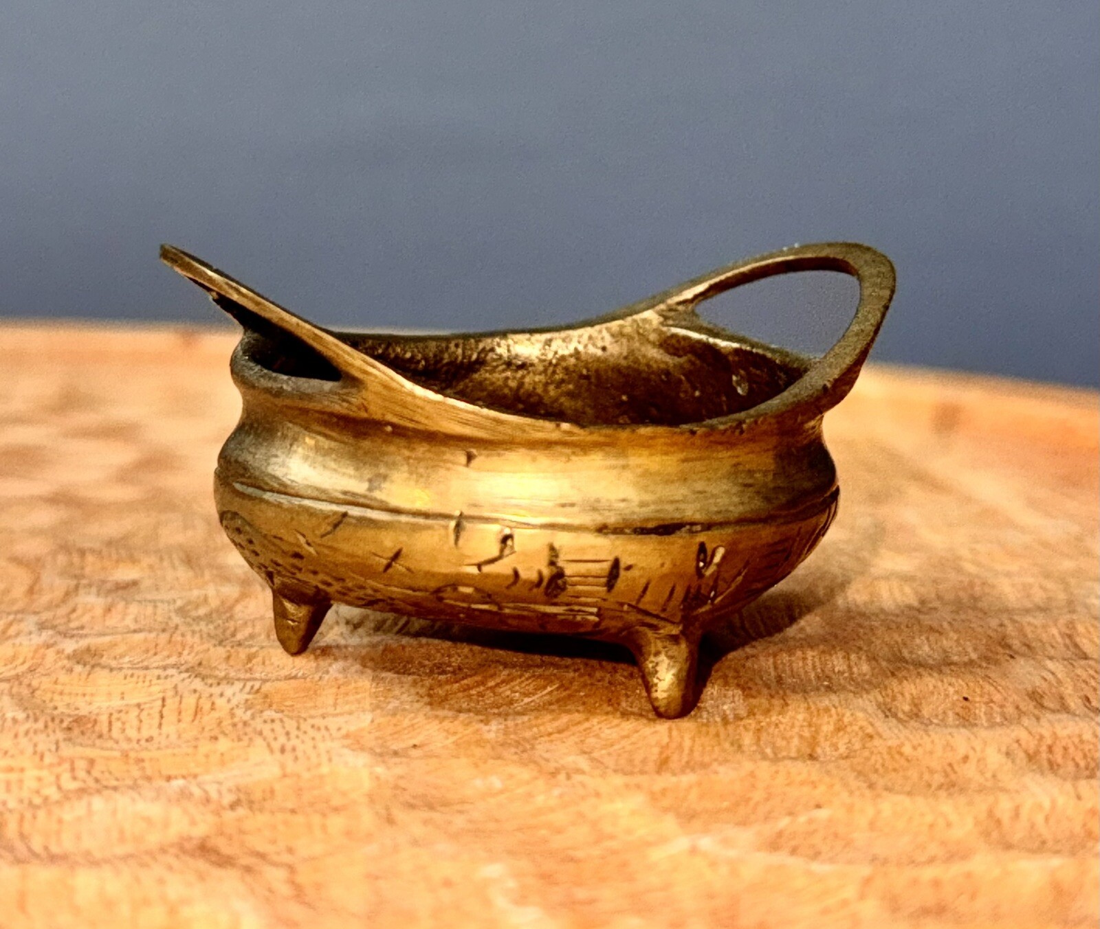 Antique Chinese Bronze Censer Tripod Incense Burner Xuande Reign (6 ...