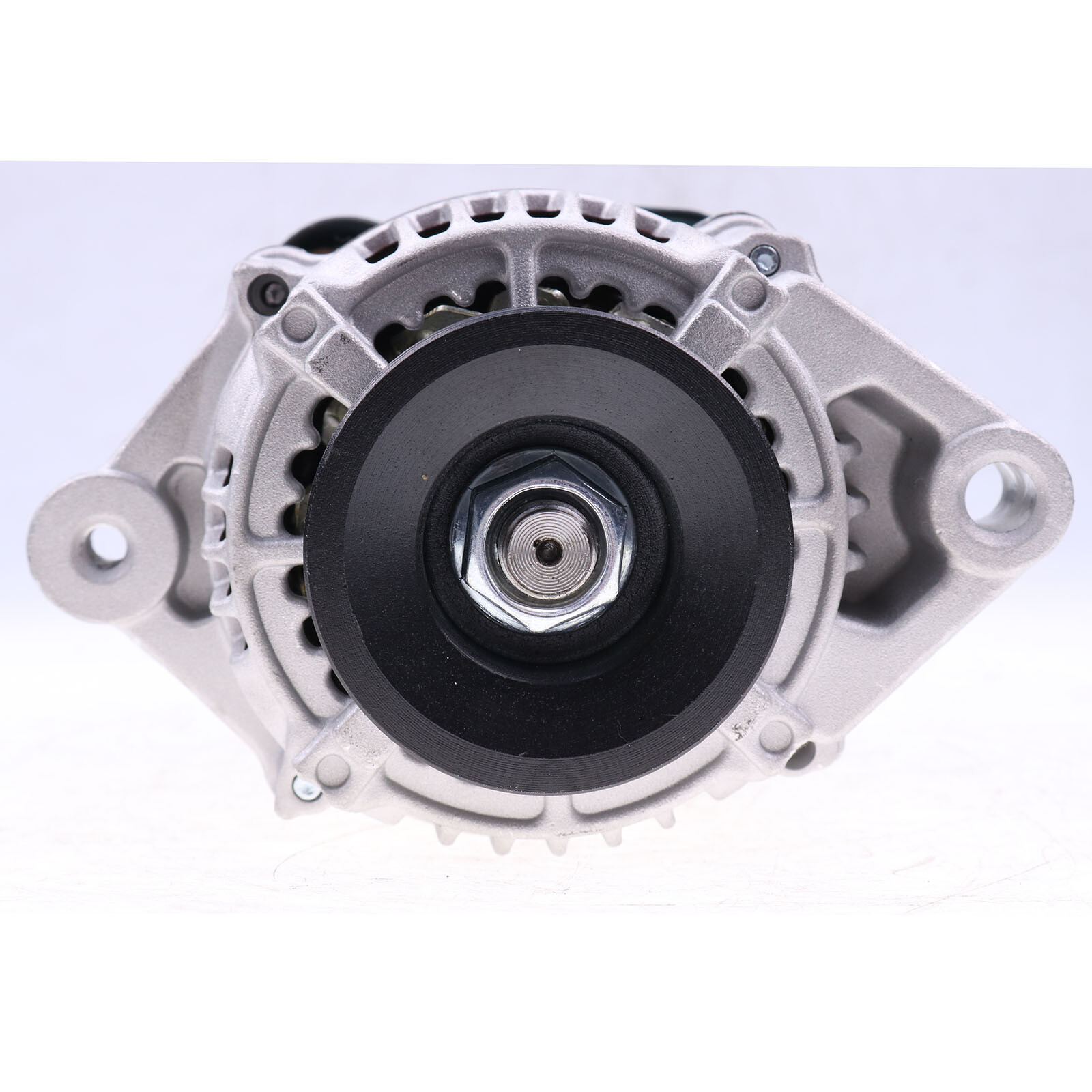 12V Alternator 100211-1670 100211-4520 For Kubota L2600DT L4300DT ...