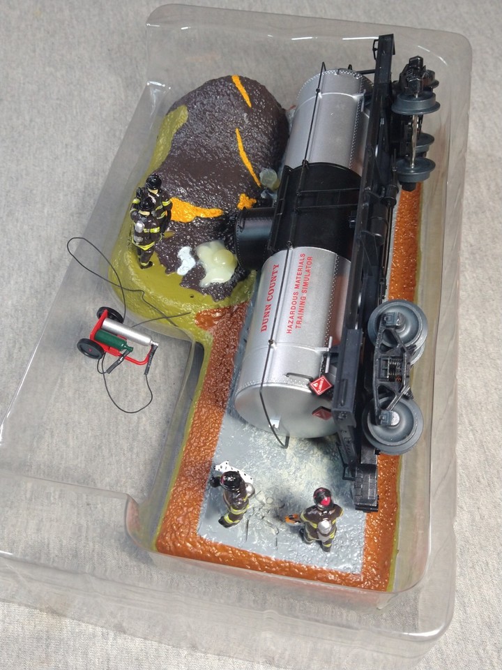 Lionel O Scale "Firefighter Tank Car Accident Training" 2229260 ~ TS | eBay