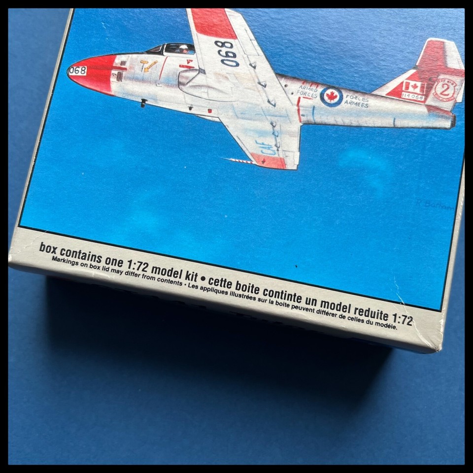 HobbyCraft Snowbirds CT114 Tutor 1:72 Model Kit | eBay UK