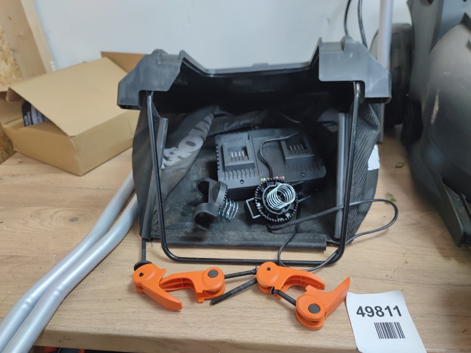 Worx WG737E 40V 37cm Cordless Lawnmower | eBay UK