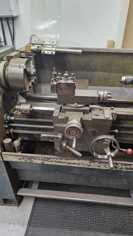 Woodhouse & Mitchell Milling Machine + colchester master 2500 lathe ...