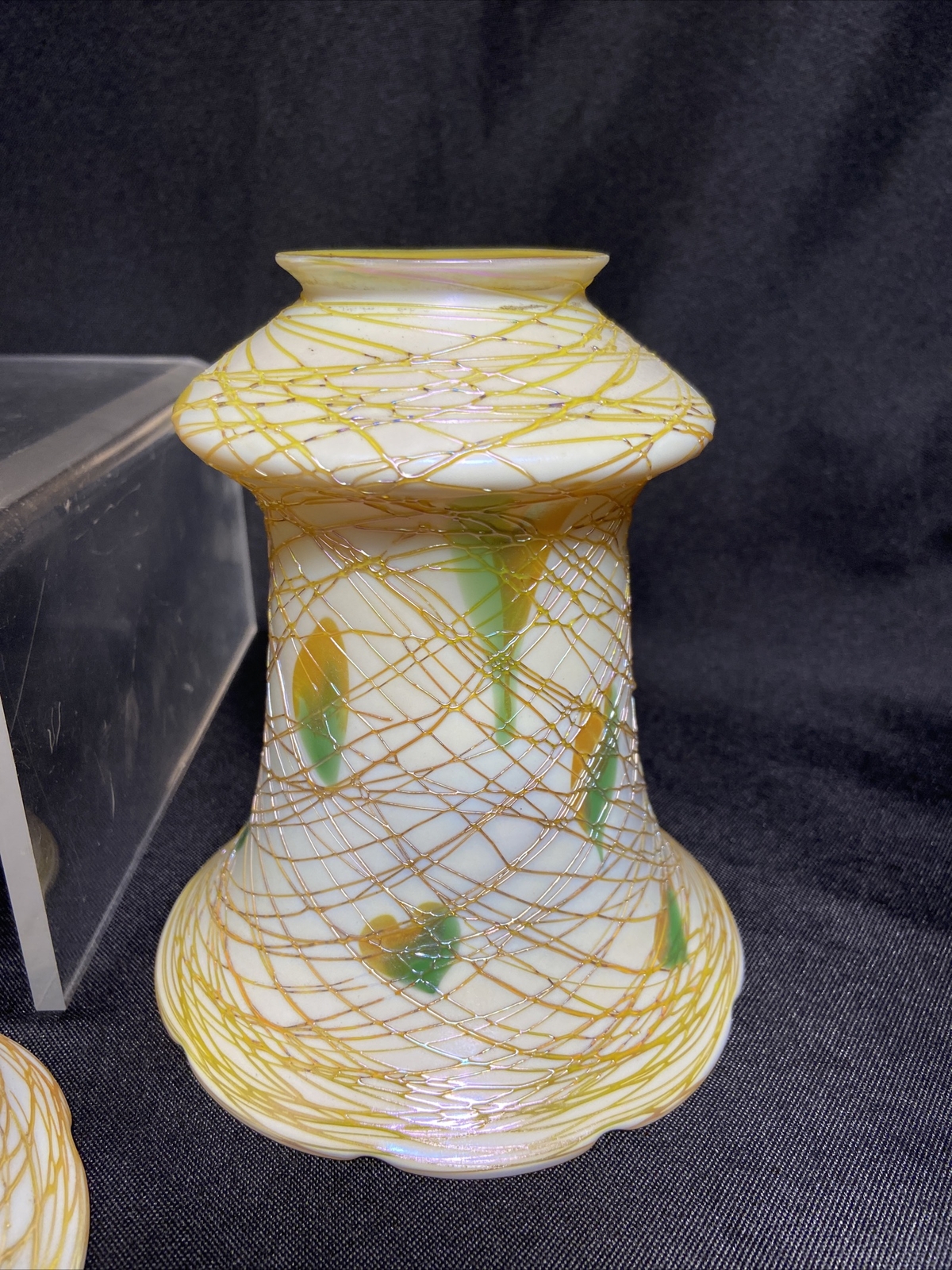 QUEZAL Gold Iridescent Hearts Vines Threaded Glass Lamp Shades Set Of 5 ...