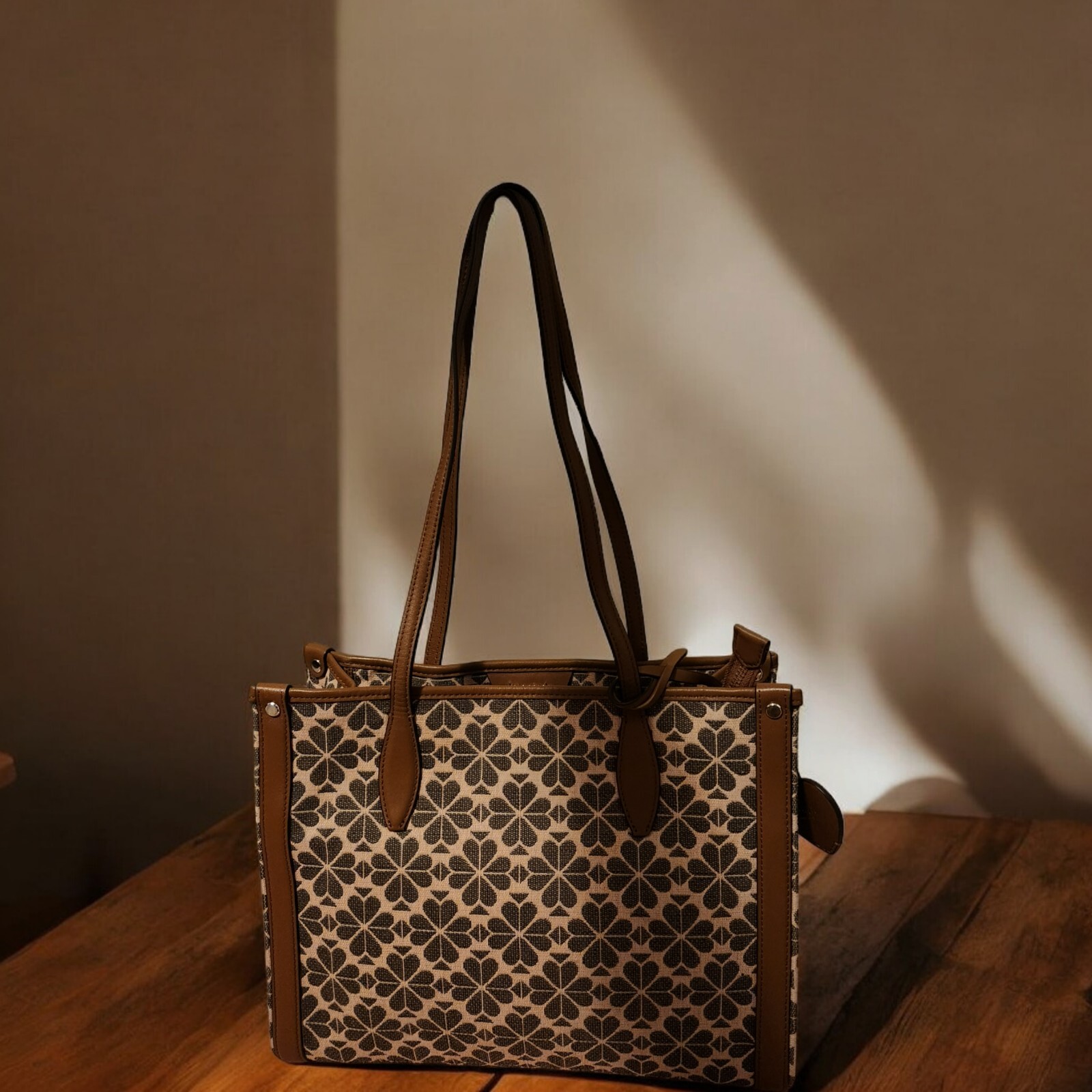 Kate Spade New York Women's Market Spade Flower Jacquard Medium Tote ...