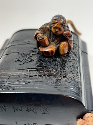 Japanese Rare Antique Wooden Inro Pill Box with Netsuke Edo Period Mt ...