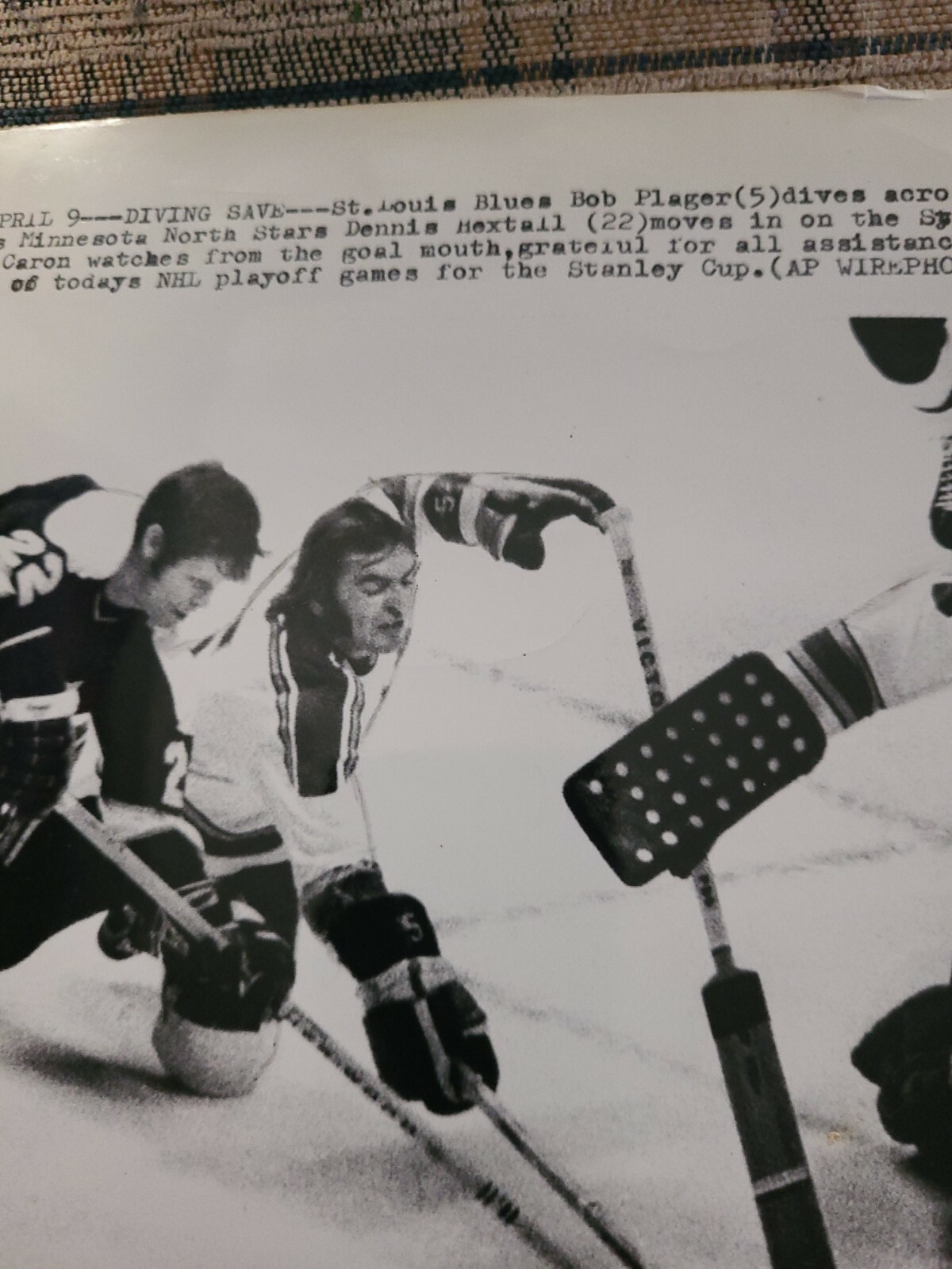 JACQUES CARON NHL HOCKEY PHOTO RARE GOALIE MASK 1972 ST. LOUIS BLUES ...