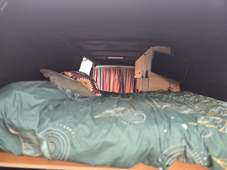 Renault Master 2.5 DCI Camper VAN 2014 WHITE WITH GRAPHICS | eBay UK