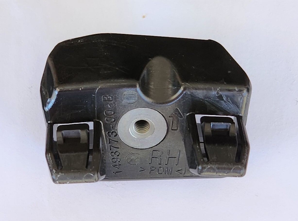 OEM Tesla Model Y FASCIA FRONT FENDER BRACKET Support Holder Right ...