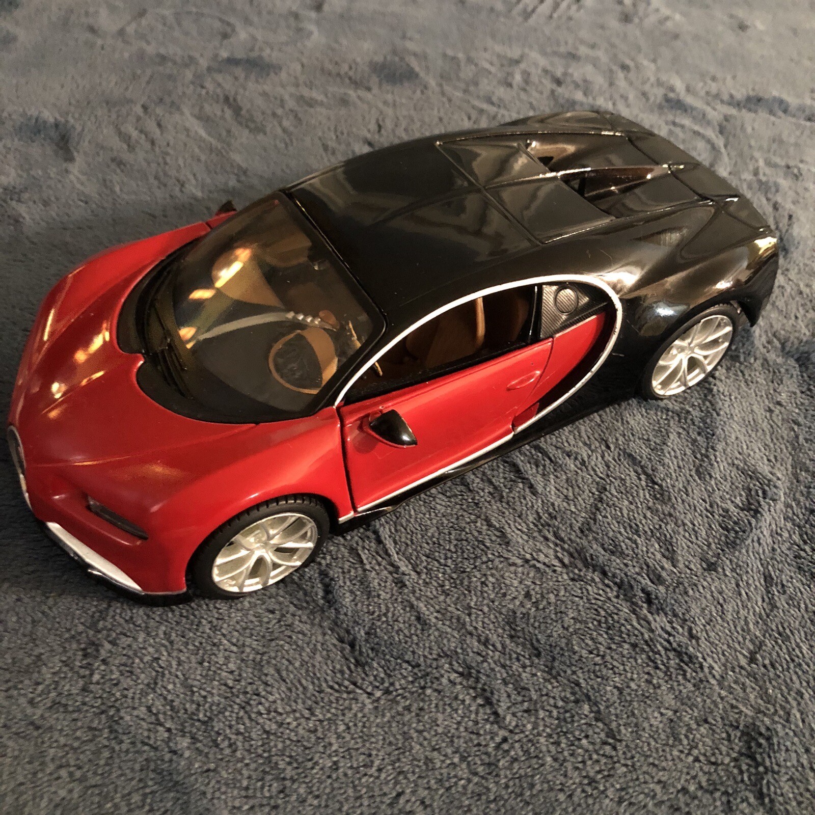 Maisto Tech 1:24 Assembly Line 38pc Bugatti Chiron Model Car Building ...