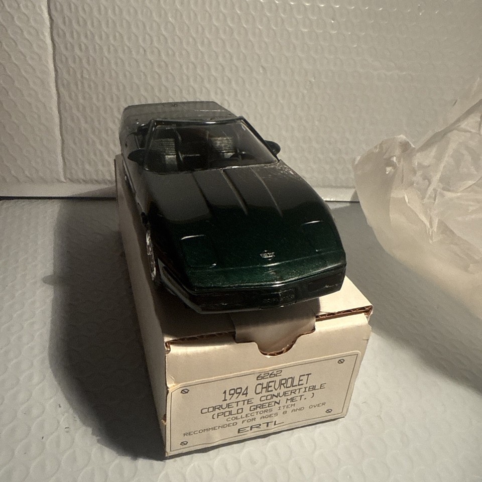 1/25 AMT Ertl 6262 1994 Chevrolet Corvette Convertible Promo Car - Polo ...