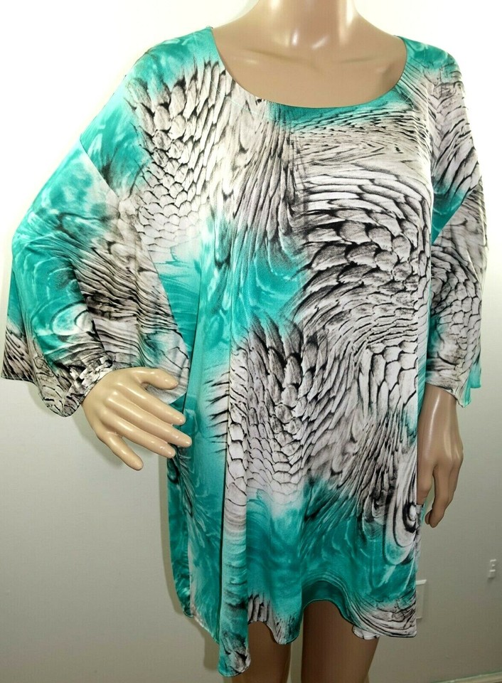 Links Women Plus 1x 2x 3x Green White Tunic Top Blouse Animal Print ...