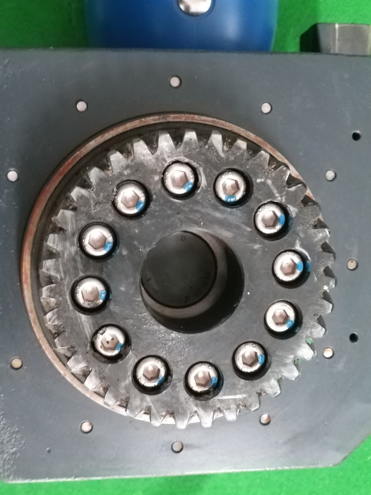 HYUNDAI TSM1319N8232E231 SERVOMOTOR W/ ALPHA TPK-050S-MF2-12-0H1-1K01 ...