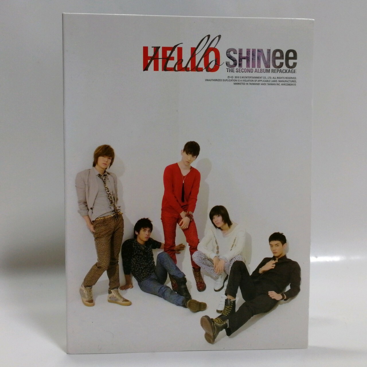Shinee Hello Album Cover