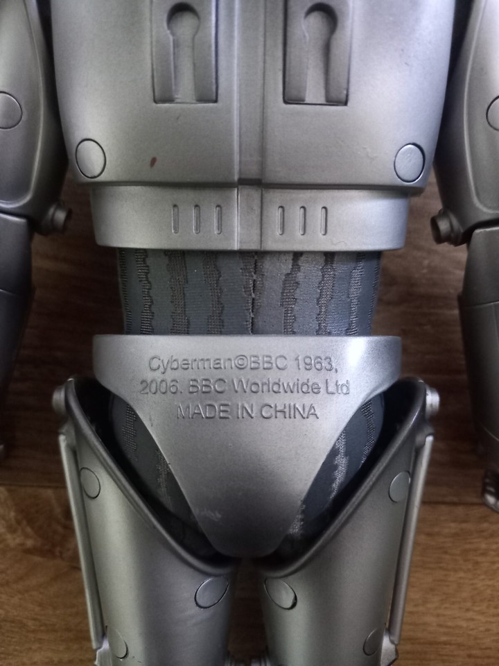 DOCTOR WHO ACTION FIGURE 12" Inch CYBERMAN 2006 BBC | eBay UK