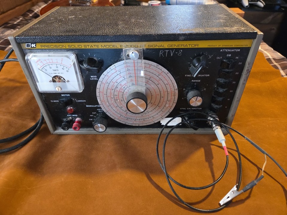 BK Precision E-200D RF Signal Generator | eBay