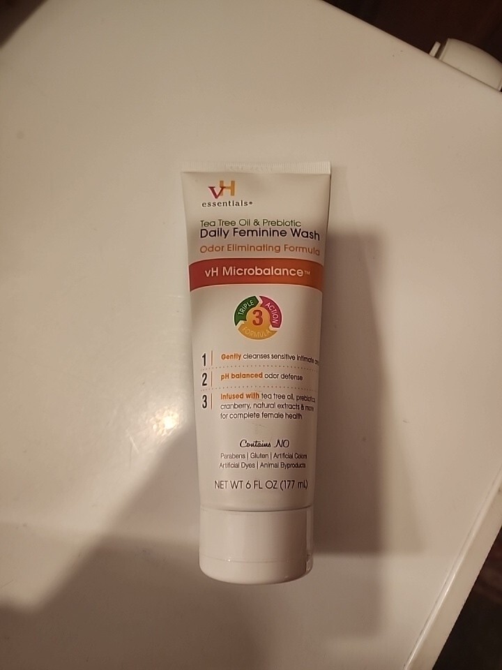 vH essentials Daily Feminine Wash - Fragrance Free, Hypoallergenic with ...