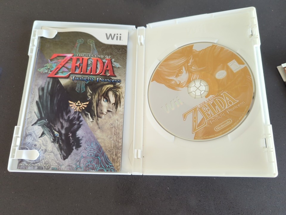 The Legend of Zelda Twilight Princess - Nintendo Wii Complete CIB M52 ...