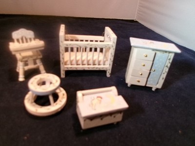 DOLLHOUSE TOWN SQUARE MINIATURES 1/2" SCALE CHILD'S NURSERY MINT NEW | eBay