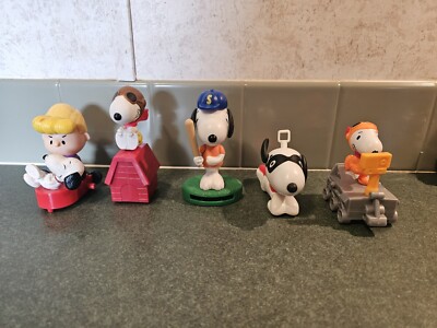 Peanuts Snoopy Toys Pilot Baseball Basketball Schroeder MCD Happy Meal ...