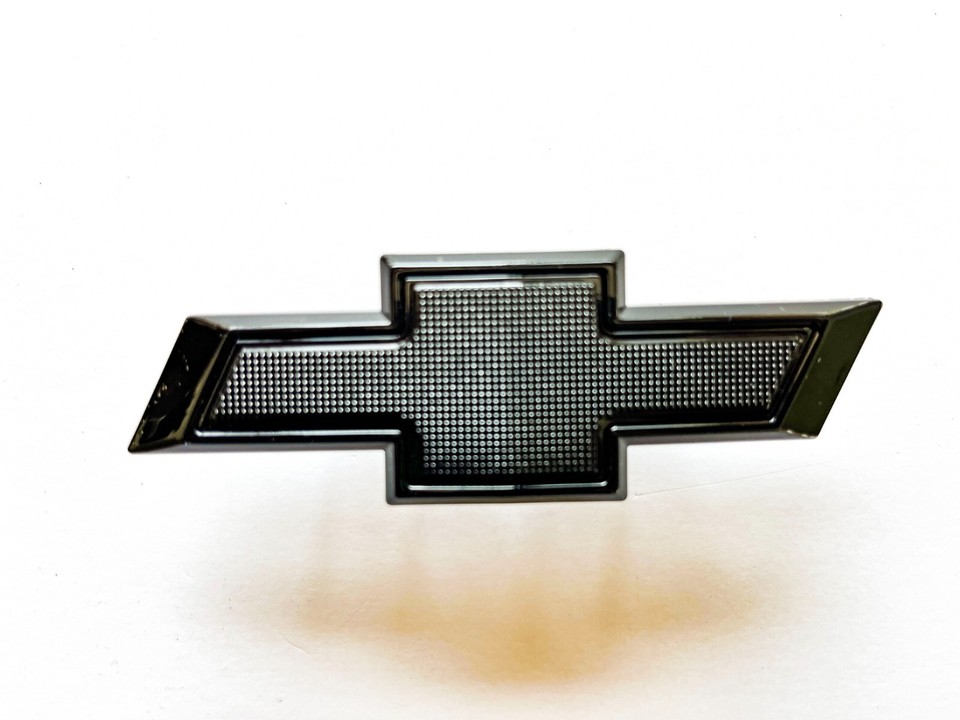 2019-2024 Silverado 1500 & 2500 HD Small Black Bowtie Emblem P 84293092 ...