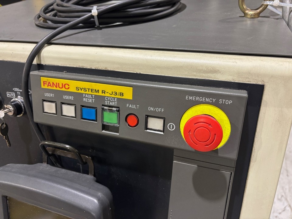Fanuc M-6iB / 6S Robot System R-J3iB Controller A05B-2490-C171 Teach ...