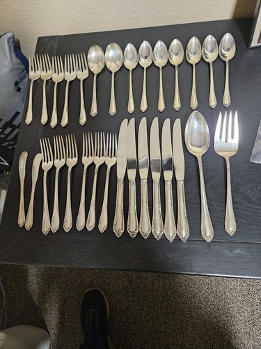 Reed and Barton "Dancing Flowers" Sterling Silver Flatware Set - 30 ...