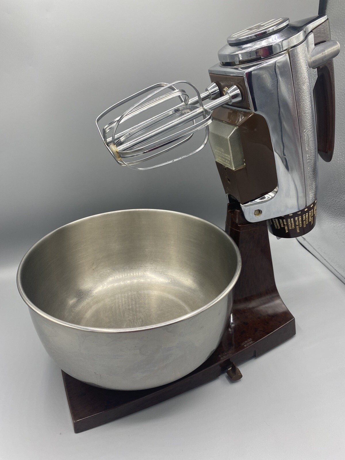 Sunbeam Deluxe Mixmaster Mixer Vintage Chrome Brown SS Bowl Beaters ...