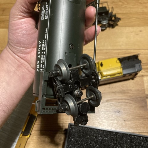 Lionel Train PENNSYLVANIA LIONCHIEF KEYSTONE DELUXE GP38 FREIGHT SET ...