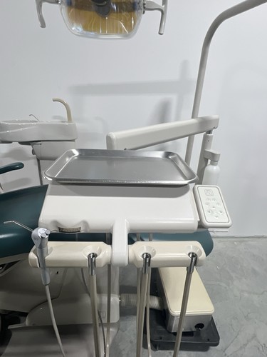 ADEC 1021 Dental Chair, Radius Delivery Unit, Cuspidor, Assistant’s Pkg ...