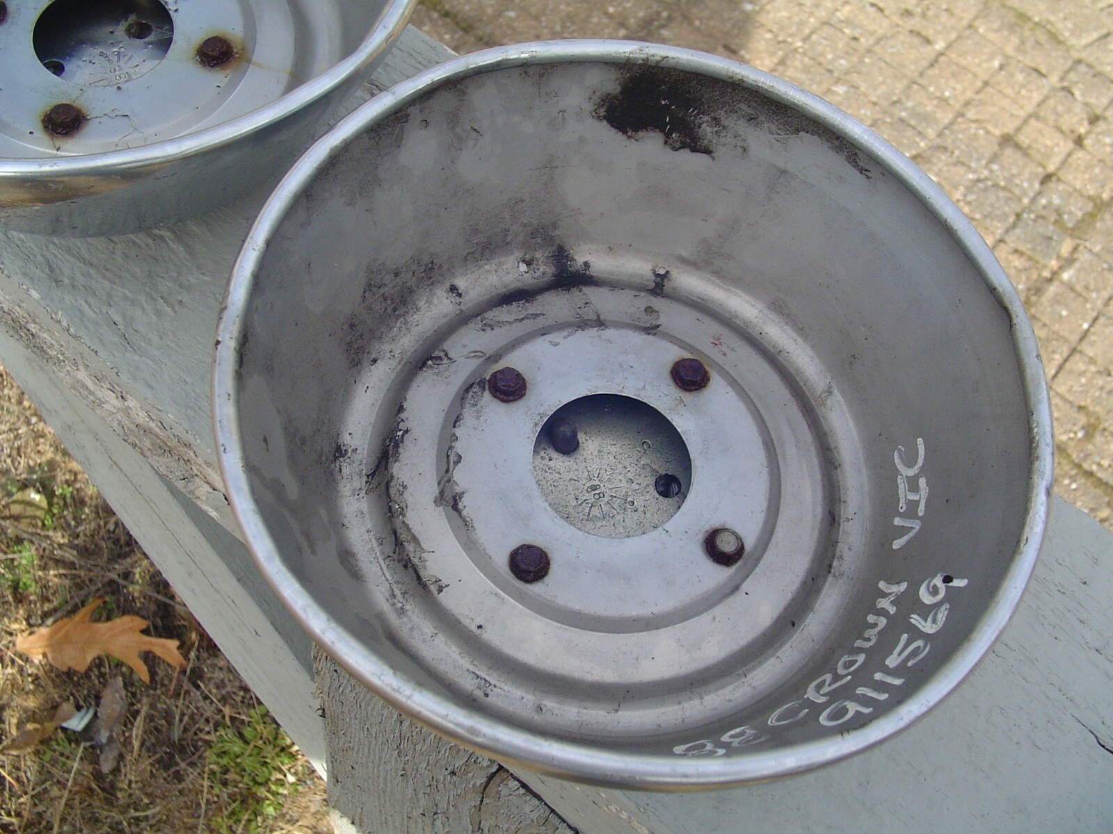 TWO VINTAGE FORD CROWN VICTORIA POLICE HUBCAPS WHEEL COVERS CENTER CAPS ...