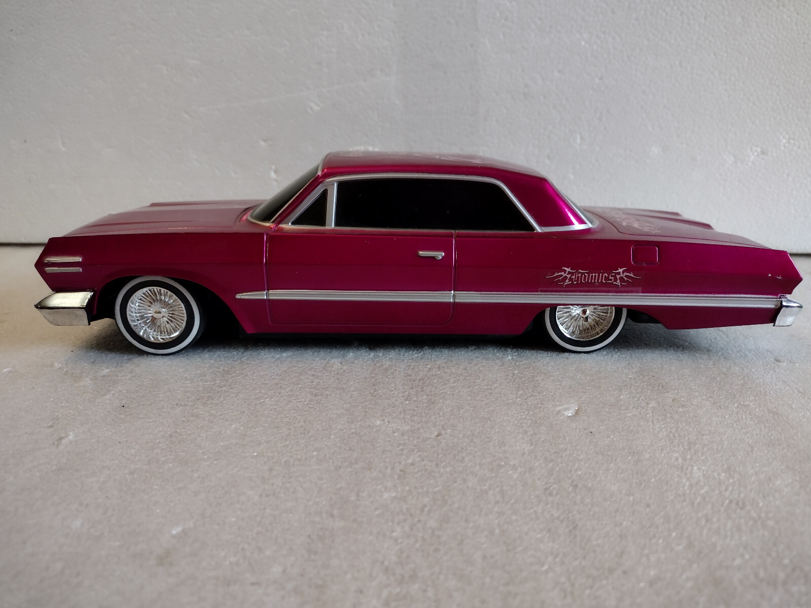 Lindberg 63 Impala Homie Hoppers Remote Control 1/18 Scale Works ...
