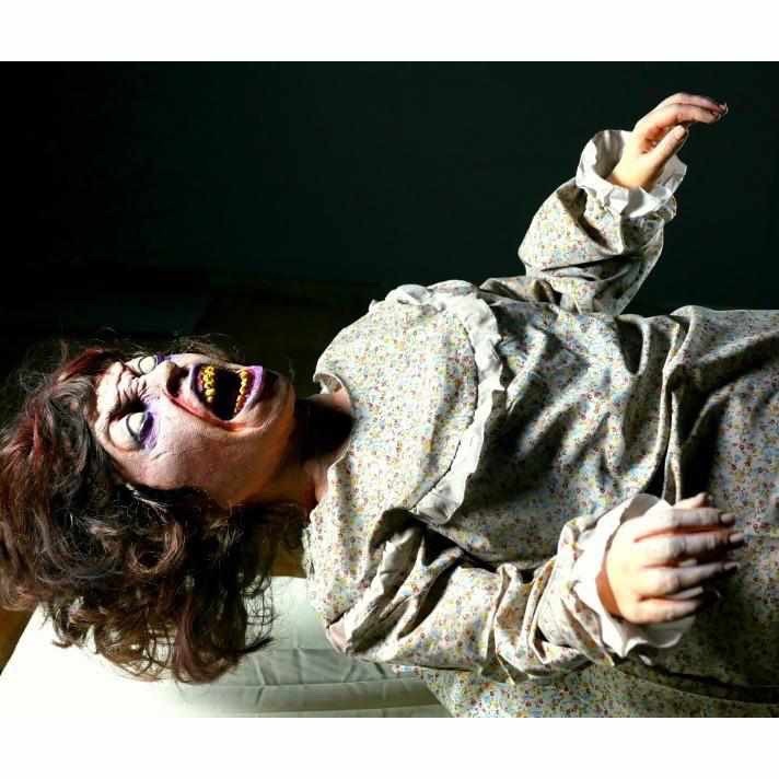 The Exorcist - Exorcism Hollywood Animatronic Prop - Halloween Display ...