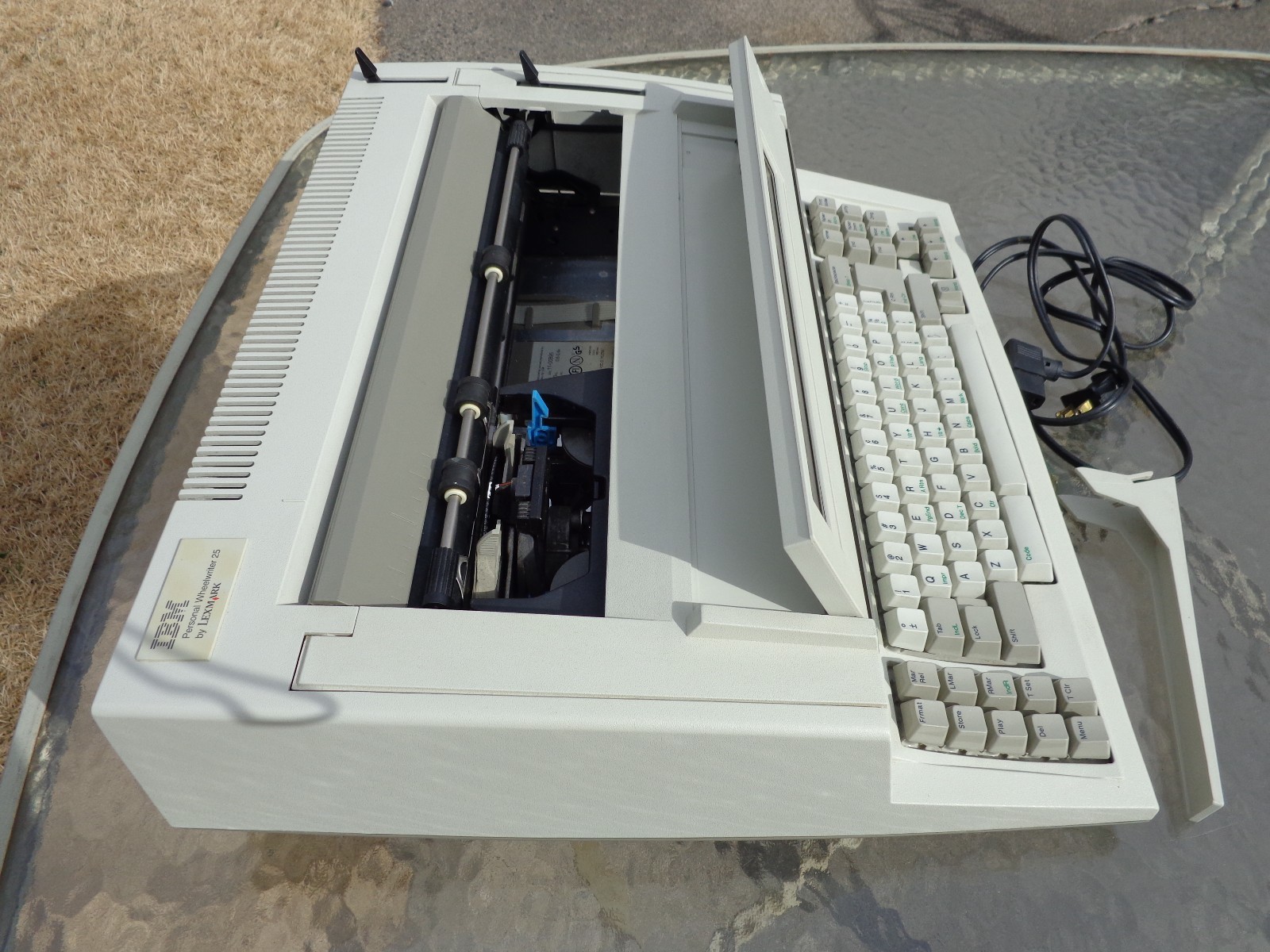 IBM PERSONAL WHEELWRITER 25 TYPEWRITER BY LEXMARK MACHINE TYPE 6785-001 ...