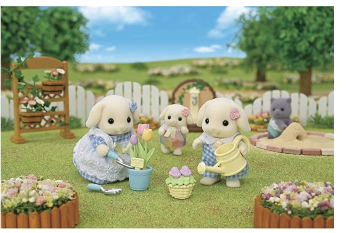 Sylvanian Families Flora Rabbit Family Girl Boy tulip Flower gardening ...