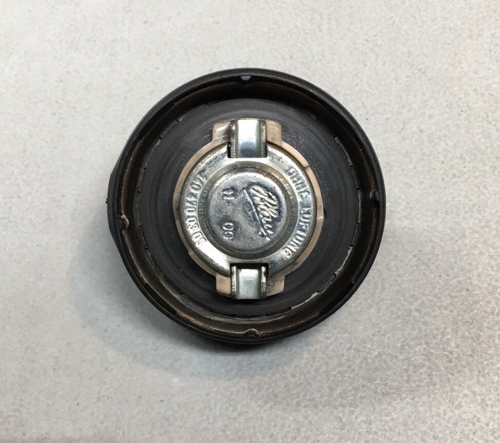 Mercedes-Benz Gas Cap Fuel Tank 1404700305 OEM | eBay
