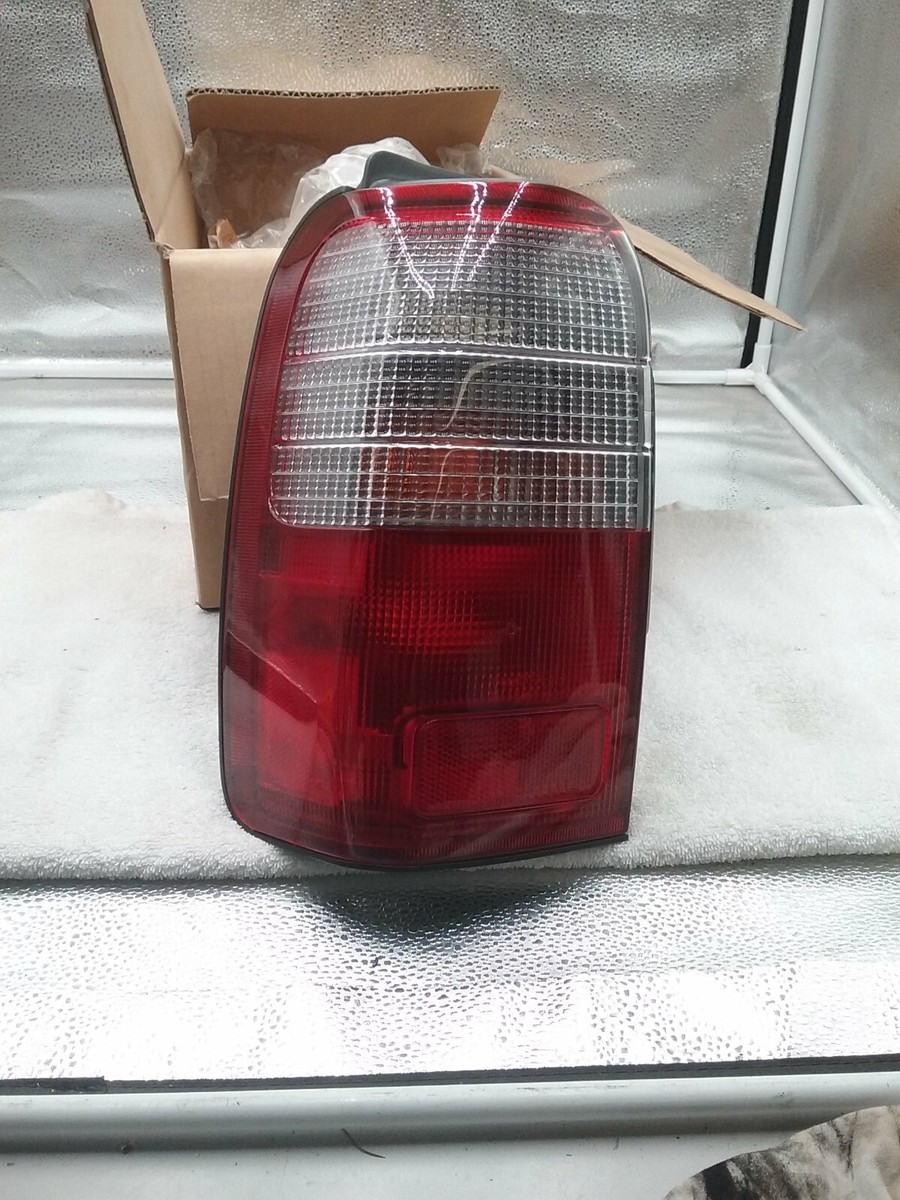 Toyota 35 35 Tail Light Lense