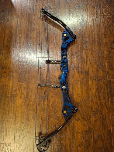 Mathews Conquest Apex7 Compound Bow-LH 40-50#, 30" Draw Length, Blue ...