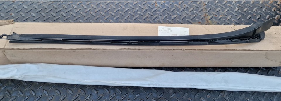 Genuine Mercedes W177 A-Class Water Repellent Water Deflector ...