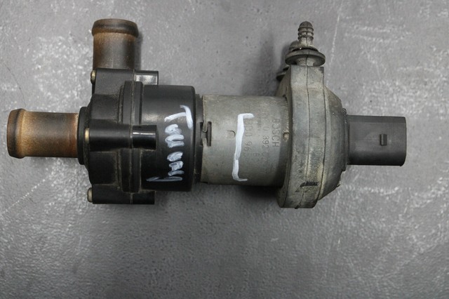 3D0965561D Additional Water Pump VW Sharan Touareg 7l AUDI Q7 Original ...