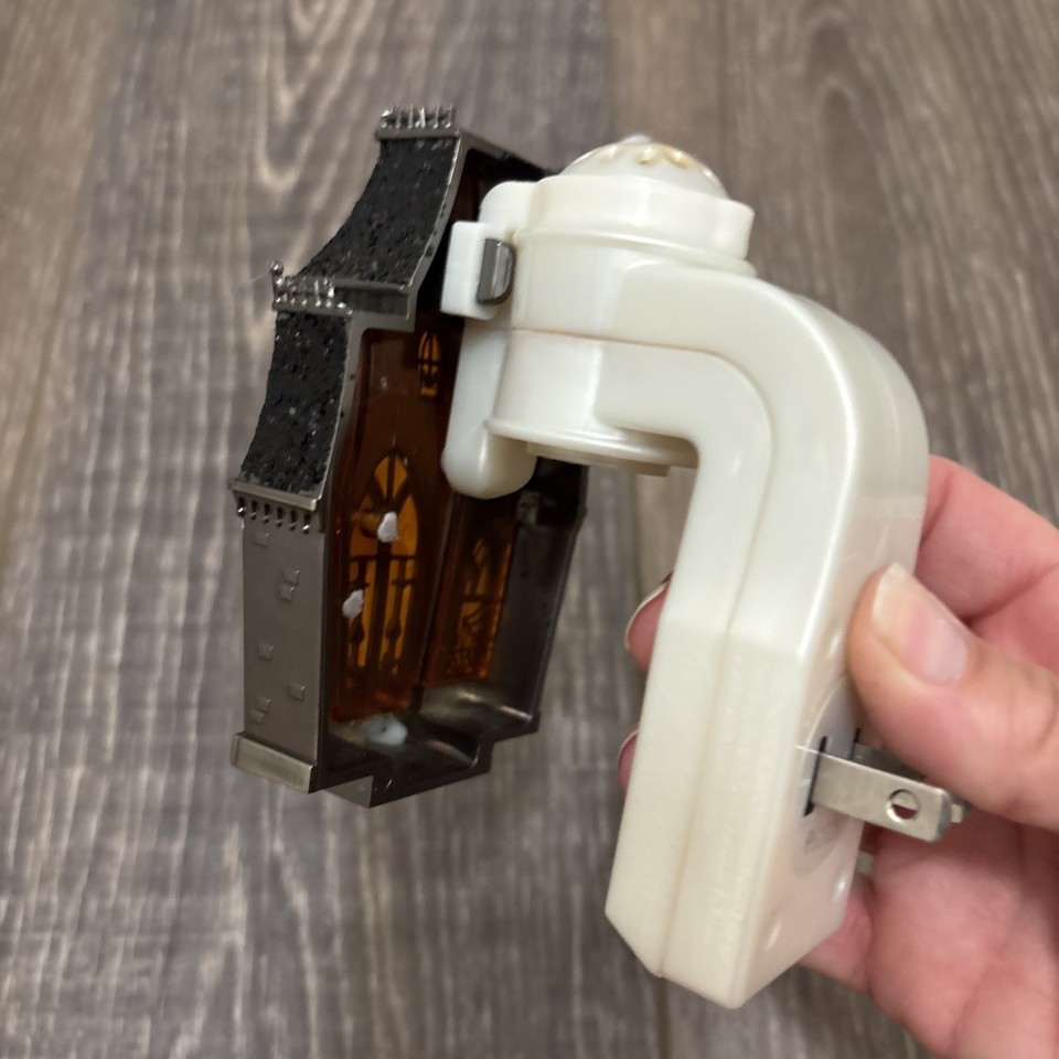 Bath & Body Works Wallflower Plug In Halloween Haunted House Ghost ...